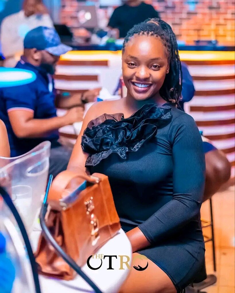 Stripchat enterpreneur. Mimi hutreat dame yeyote ako club kama poko ...