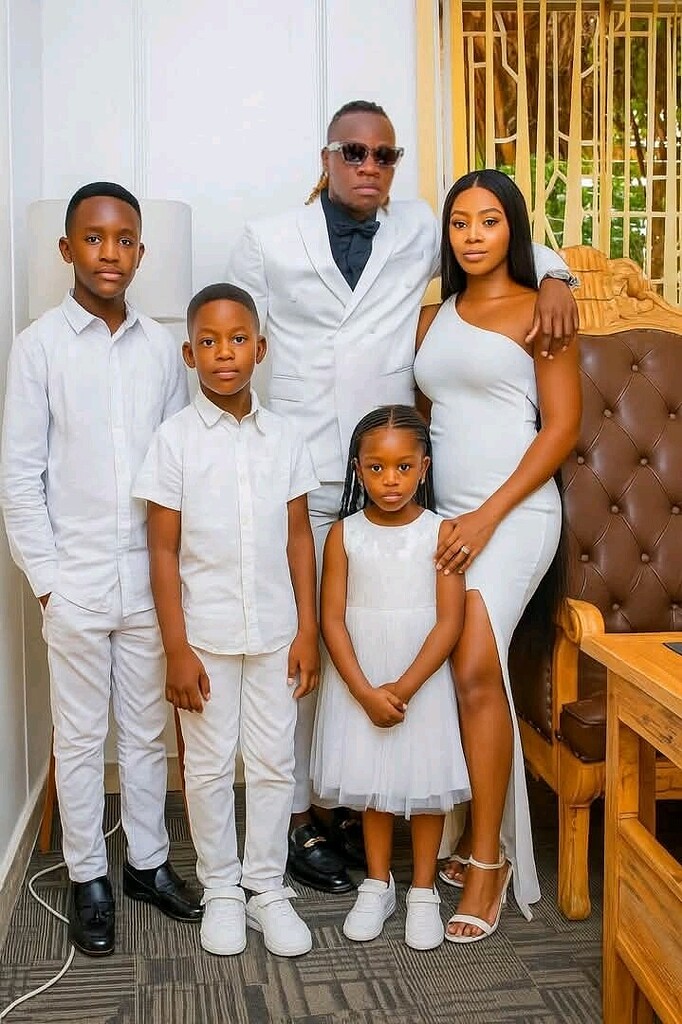 Guardian Angel with his daughter and grandchildren - General - Kenya Talk