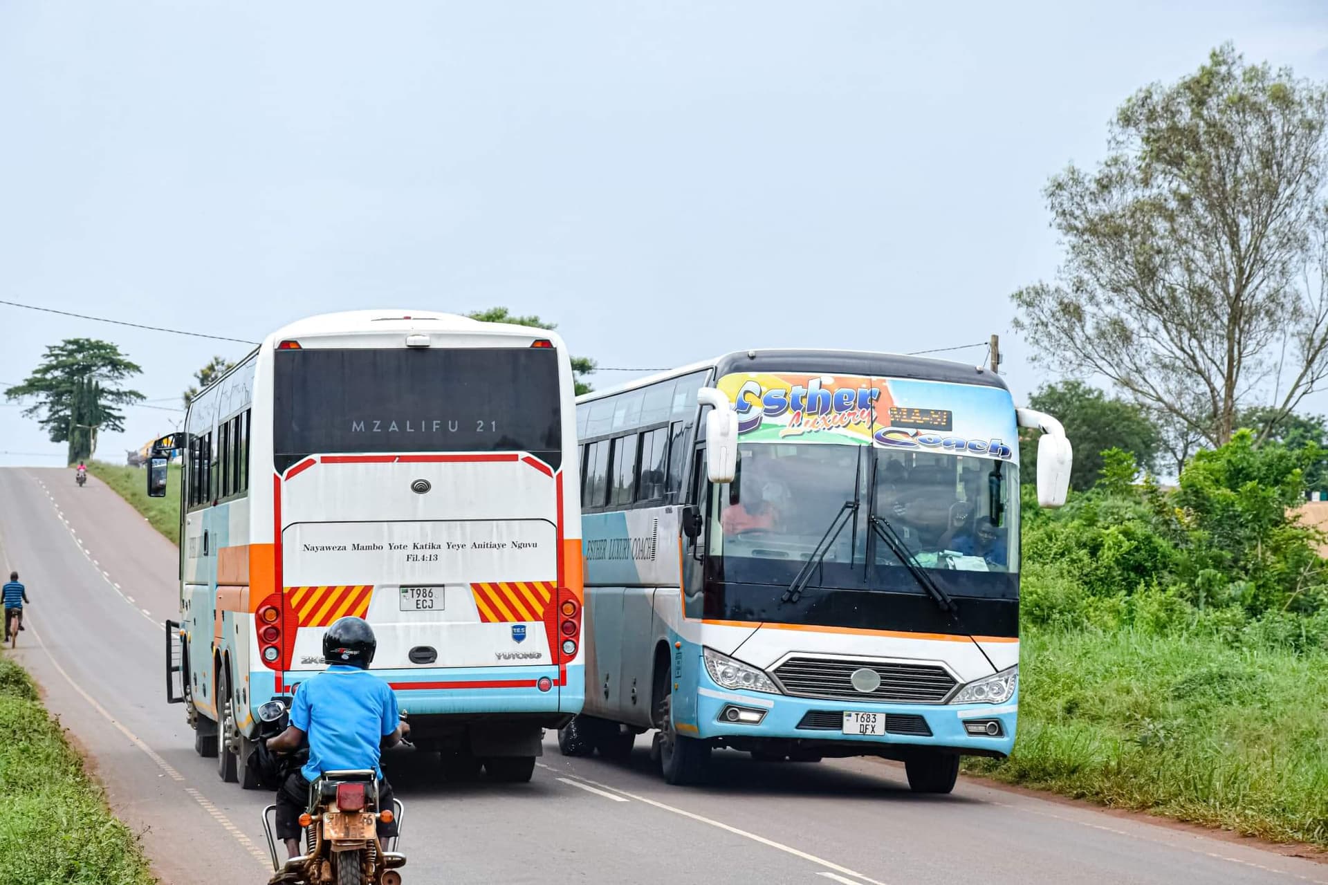 🚌 Tanzanian Bus Companies Are So Advanced, They Make Kenya Look Like a ...