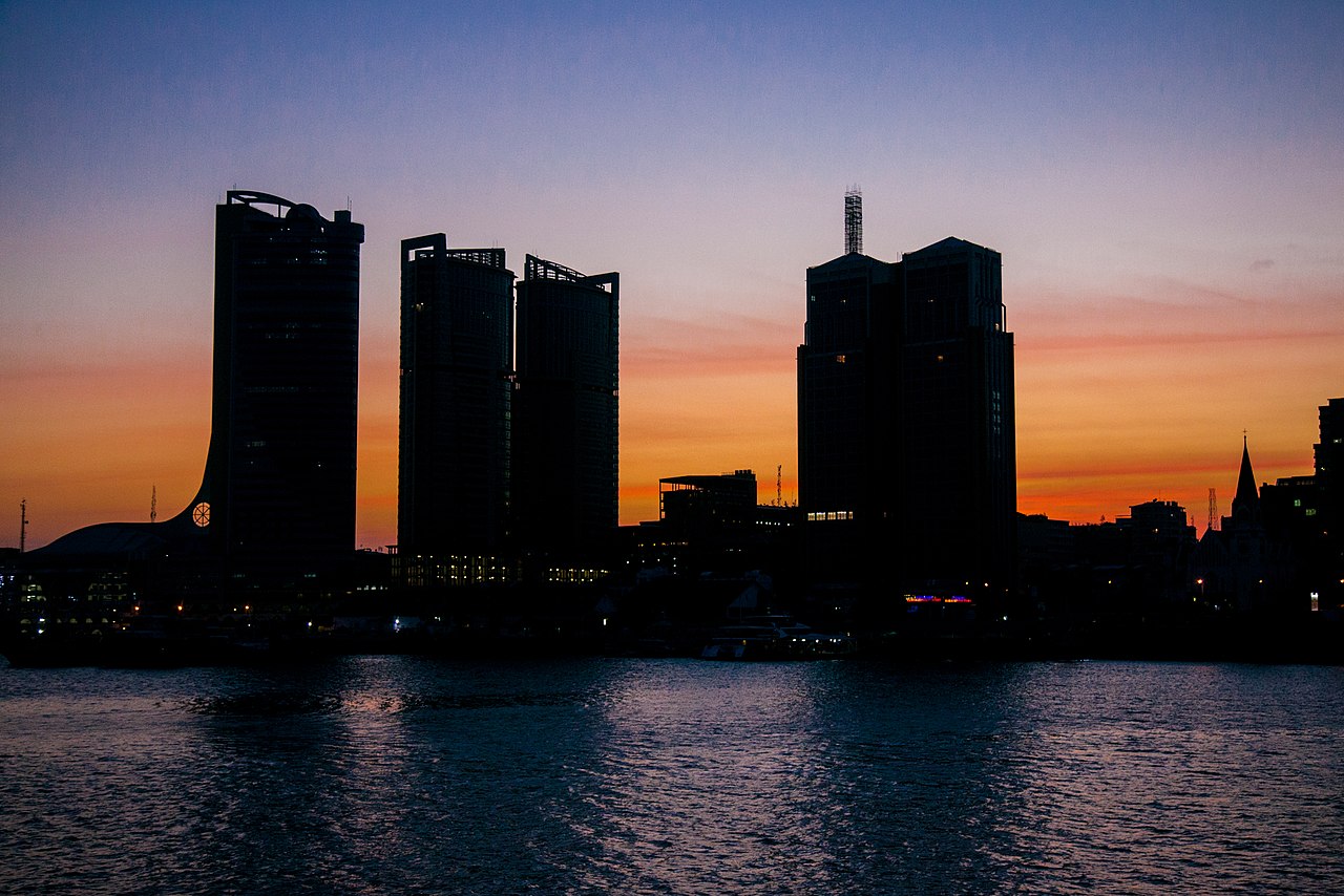 Alaa Kumbe Zanzibar is a Modern Metropolis? - General - Kenya Talk