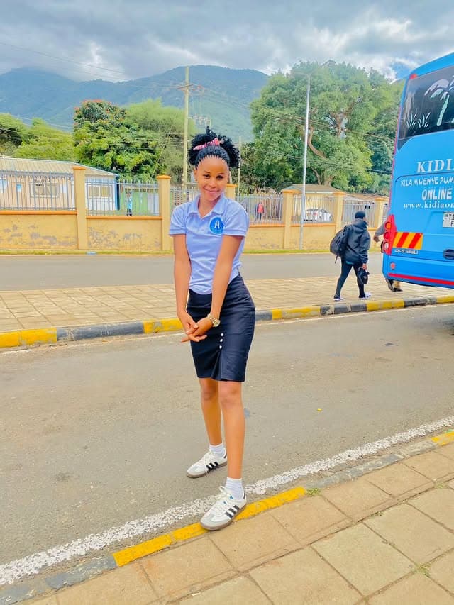 🚌 Tanzanian Bus Companies Are So Advanced, They Make Kenya Look Like a ...