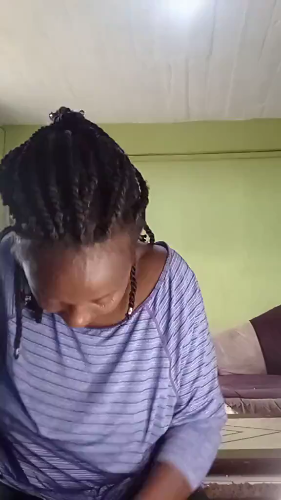 Low IQ maraya msee @TrumanCapote talking to her kinembe - General ...